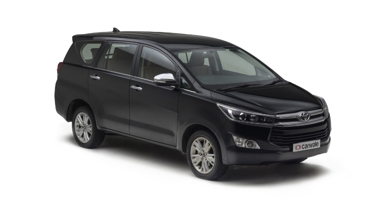 Toyota Innova Crysta ZX 7 STR Single Tone Diesel Price, Mileage ...