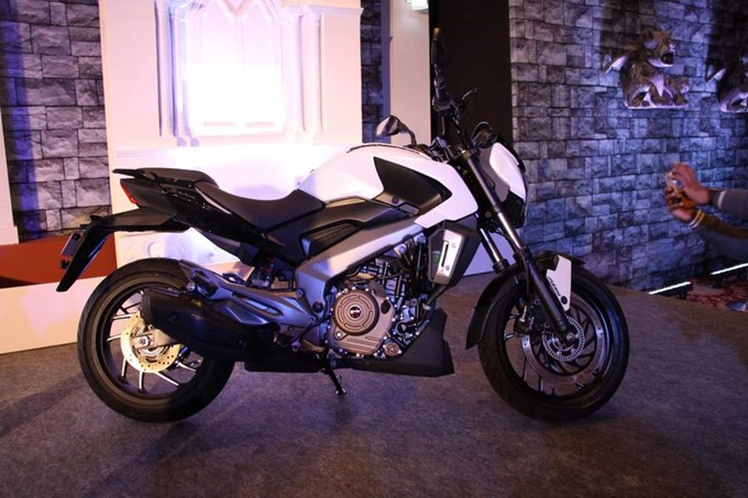 Bajaj Dominar 400 Images [HD]: Photo Gallery of Bajaj Dominar 400 ...