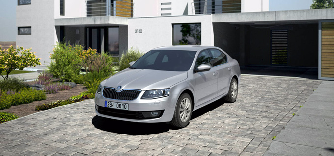 Skoda Octavia Images [HD]: Skoda Octavia Interior & Exterior Photo ...