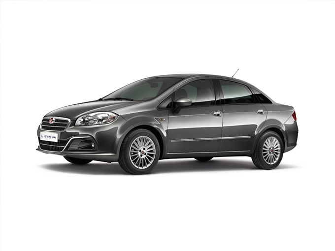 Fiat Linea Images [HD]: Fiat Linea Interior & Exterior Photo Gallery ...
