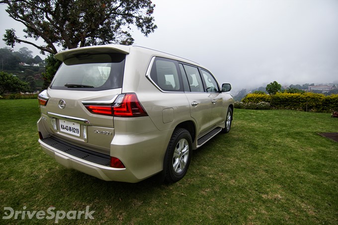 Lexus LX 450d Images [HD]: Lexus LX 450d Interior & Exterior Photo ...