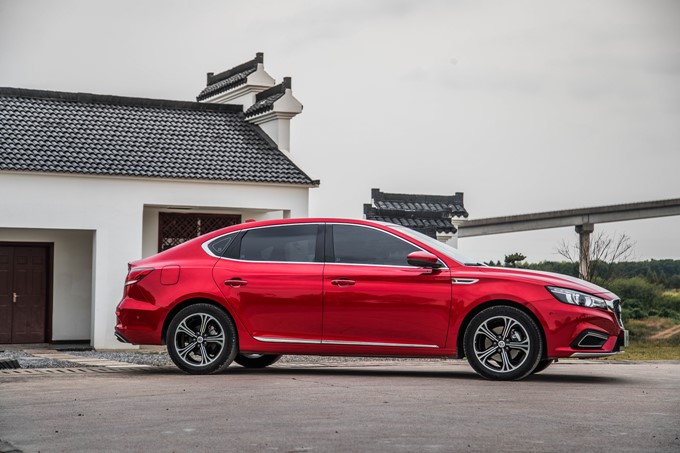 MG eMG6 Images [HD]: MG eMG6 Interior & Exterior Photo Gallery - DriveSpark