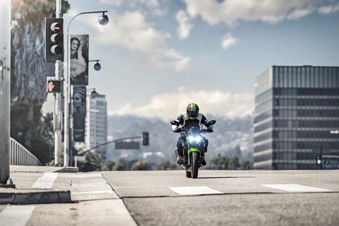 2019 Kawasaki Z400 Images [HD]: Photo Gallery of 2019 Kawasaki Z400 ...