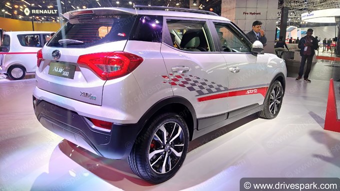 Mahindra XUV300 Sportz Images [HD]: Mahindra XUV300 Sportz Interior ...