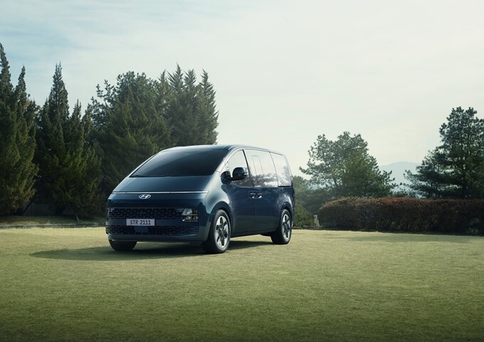 Hyundai Staria Images [HD]: Hyundai Staria Interior & Exterior Photo ...