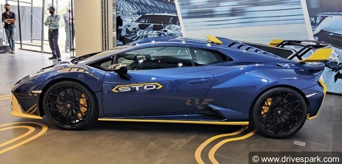 Lamborghini Huracan STO Images [HD]: Lamborghini Huracan STO Interior ...