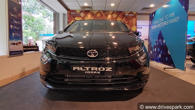 Tata Altroz Dark Edition Images [HD]: Tata Altroz Dark Edition Interior ...