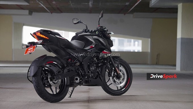 Bajaj Pulsar N160 Images [HD]: Photo Gallery of Bajaj Pulsar N160 ...