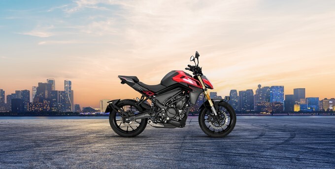 Keeway K300 N Images [HD]: Photo Gallery of Keeway K300 N - DriveSpark