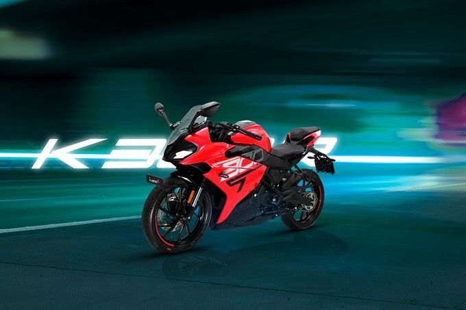 Keeway K300 R Images [HD]: Photo Gallery of Keeway K300 R - DriveSpark