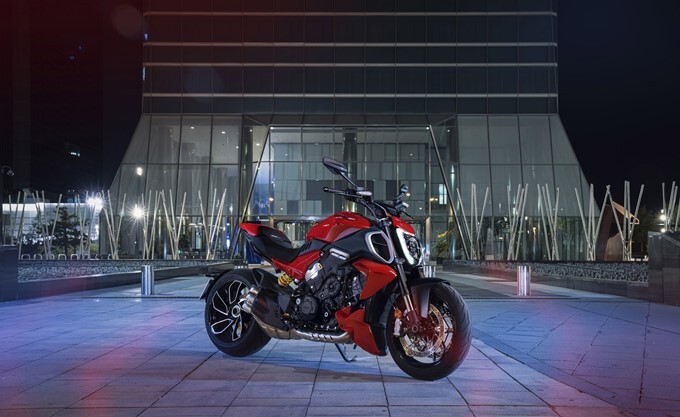 Ducati Diavel V4 Images [HD]: Photo Gallery of Ducati Diavel V4 ...