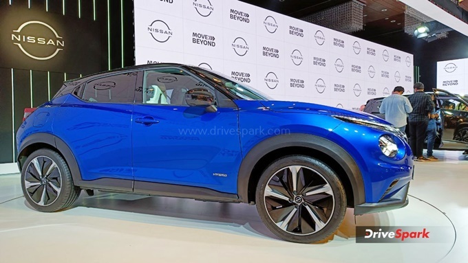 Nissan Juke Images [HD]: Nissan Juke Interior & Exterior Photo Gallery ...