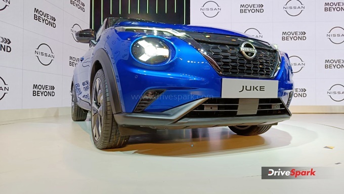 Nissan Juke Images [HD]: Nissan Juke Interior & Exterior Photo Gallery ...