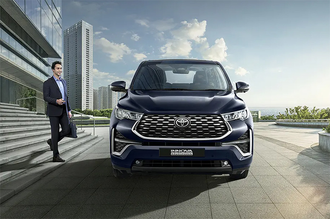 Toyota Innova HyCross Images [HD]: Toyota Innova HyCross Interior ...