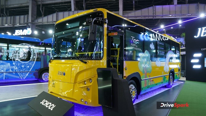 JBM e-Skoolife Electric Bus Auto Expo 2023 Images [HD] - DriveSpark