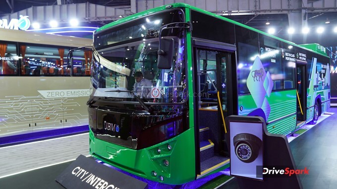 JBM Eco Life Electric Bus Auto Expo 2023 Images [HD] - DriveSpark