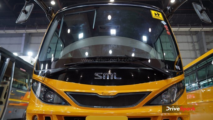 SML Isuzu Executive LX CNG Turbo Auto Expo 2023 Images [HD] - DriveSpark