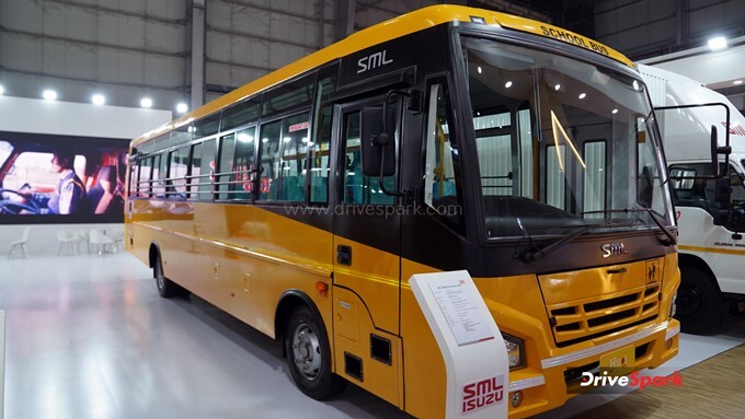 SML Isuzu HIROI School Bus 5300 Auto Expo 2023 Images [HD] - DriveSpark