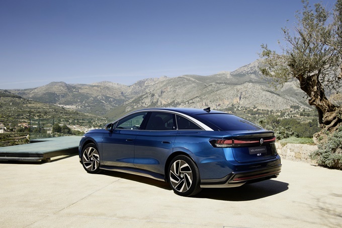 Volkswagen ID.7 Images [HD]: Volkswagen ID.7 Interior & Exterior Photo ...