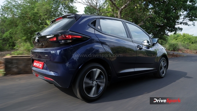 Tata Altroz iCNG Review Images [HD]: Tata Altroz iCNG Review Interior ...