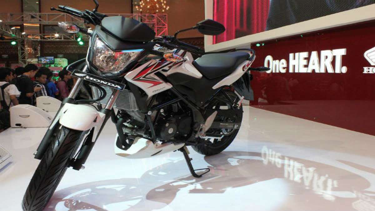 Honda CB150R | Unveiled Jakarta Motorcycle Show | Two Wheelers ...
