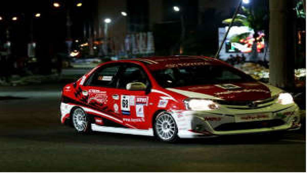 Toyota Etios Motor Racing | Srilanka Night Races | Four Wheeler ...