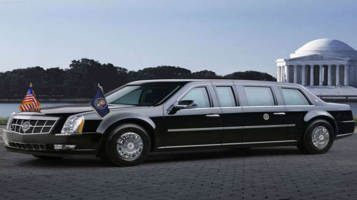 Barack Obama | Limousine Brakes Down - DriveSpark