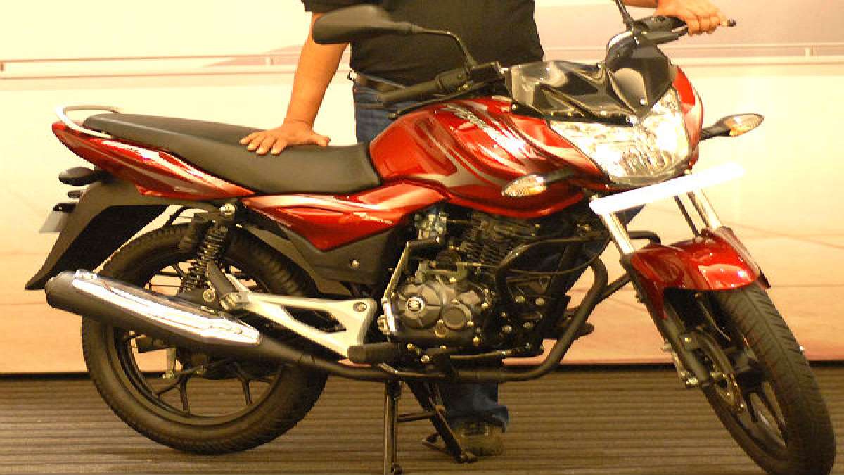 Bajaj Discover 100M Launch Price Of Rs 46,000; Mileage & Features ...