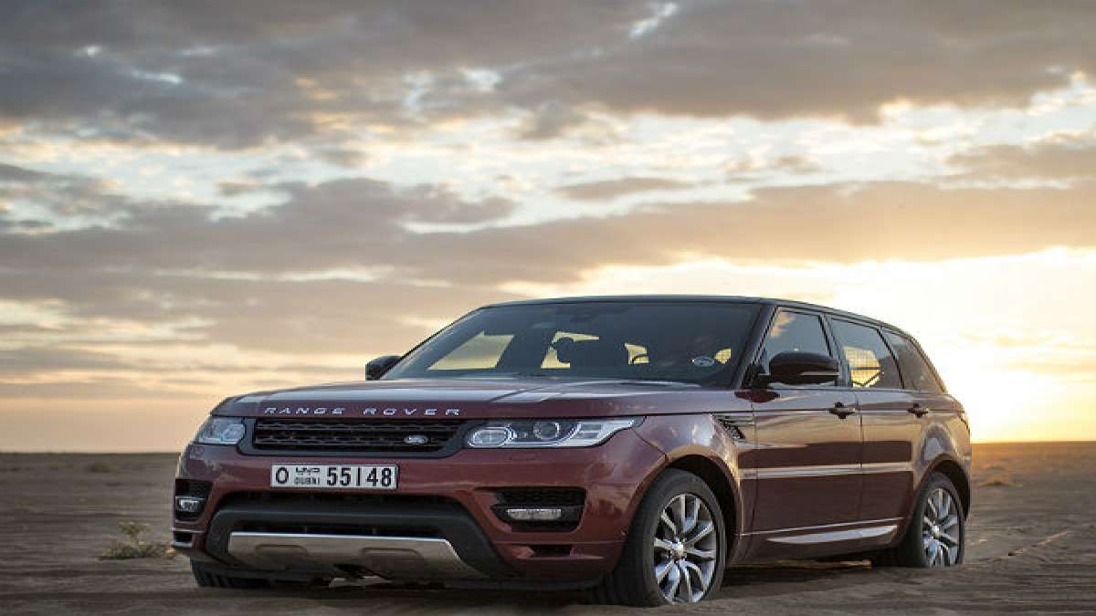Range Rover Sport Crosses Arabian Desert In Record Time - DriveSpark News