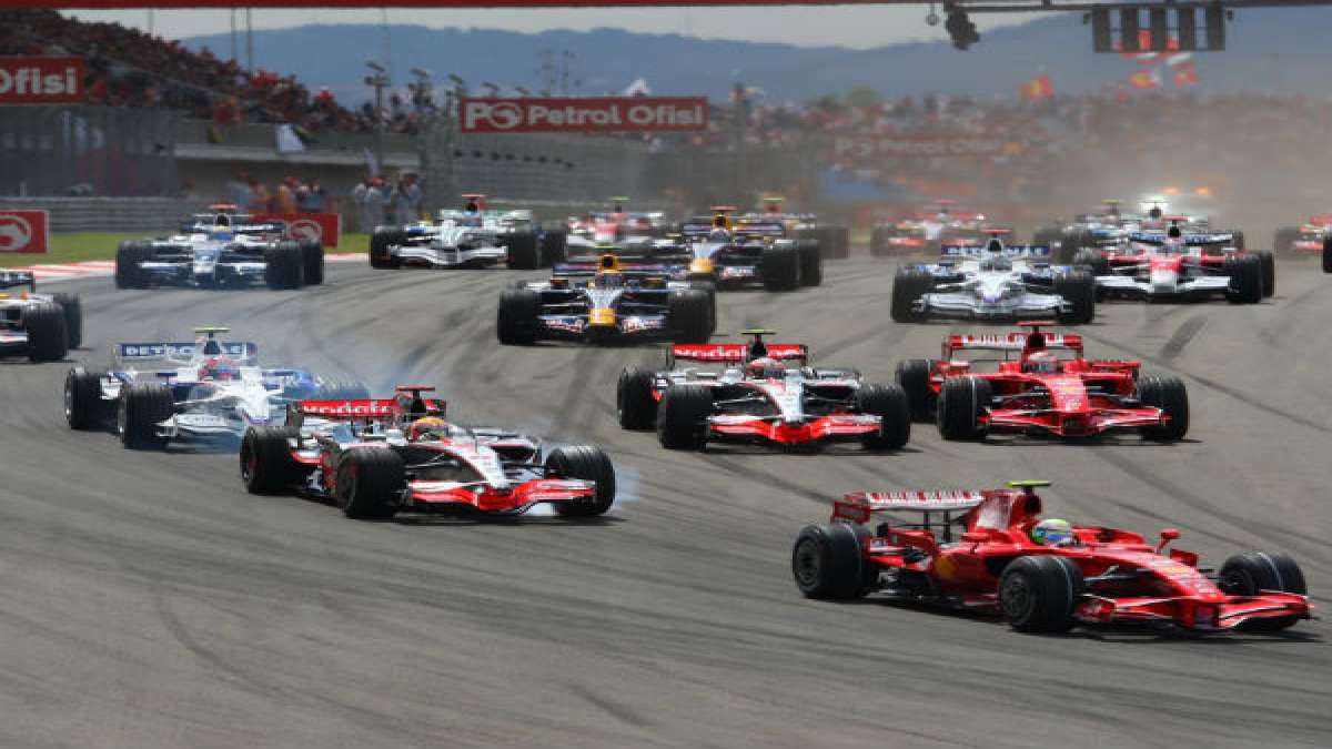 Formula 1 To Get Two New Teams In 2015 - DriveSpark News