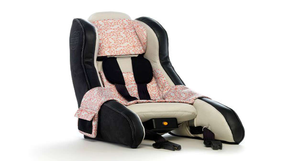 Volvo Inflatable Child Safety Seat Concept Revealed - DriveSpark News