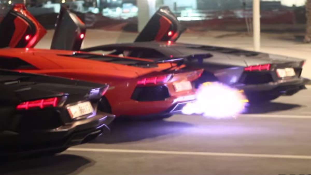 Flame Spitting Lamborghini Aventadors Compete - DriveSpark