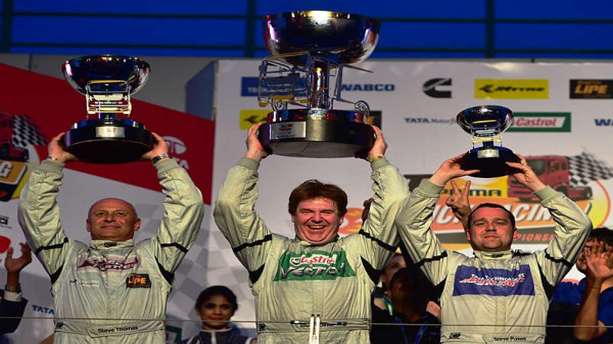 Stuart Oliver Wins T1 Prima Truck Racing Championship 2015 - DriveSpark ...