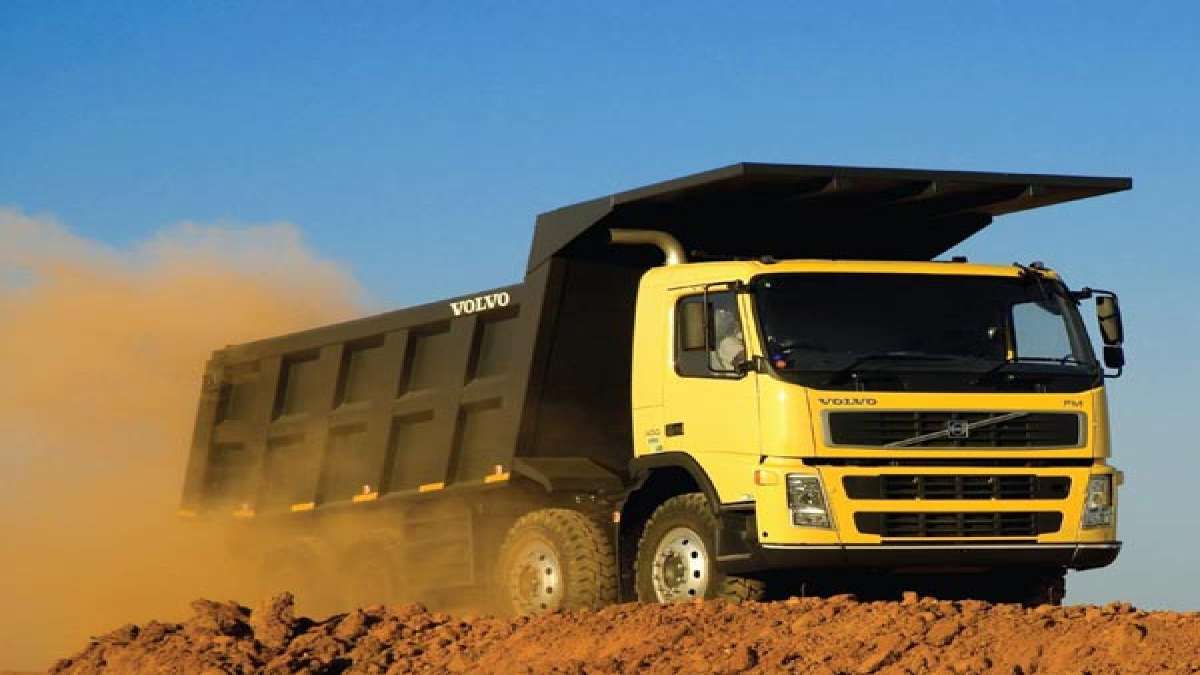 Volvo Delivers Over 10,000 Trucks In India - DriveSpark News