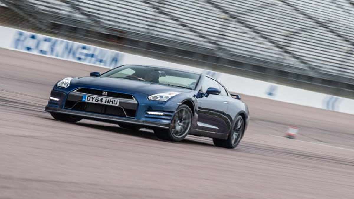 Nissan GT-R Coming To India By 2015-End With Price Tag Of 2 Crore ...