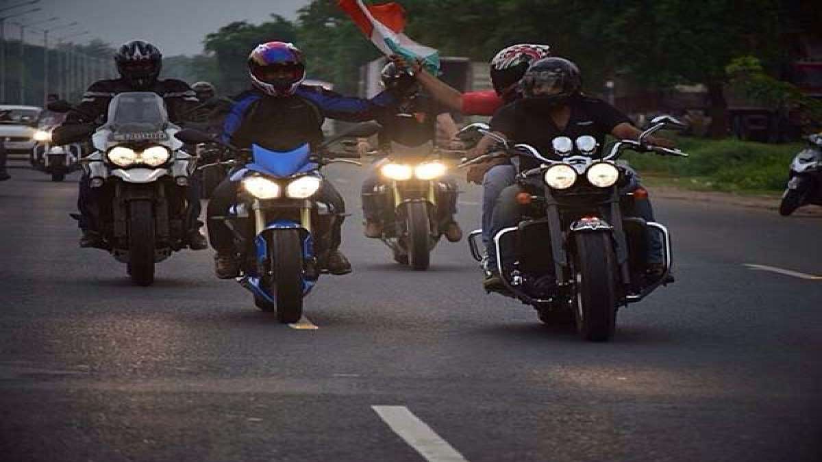 Triumph India Customers Participate In ‘Ride For Freedom' - DriveSpark News