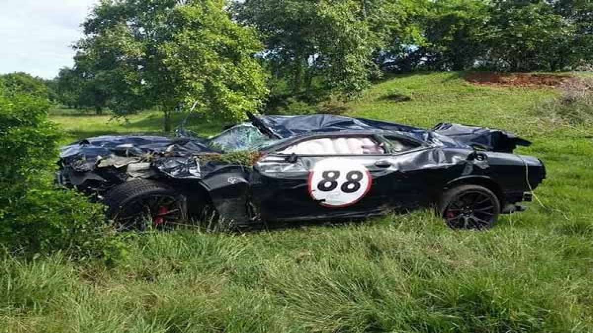 Dodge Challenger Hellcat Crash Puerto Rico - DriveSpark