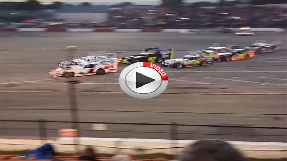 Figure 8 Racing Is A Terrifying Form Of Motorsport- Video - DriveSpark