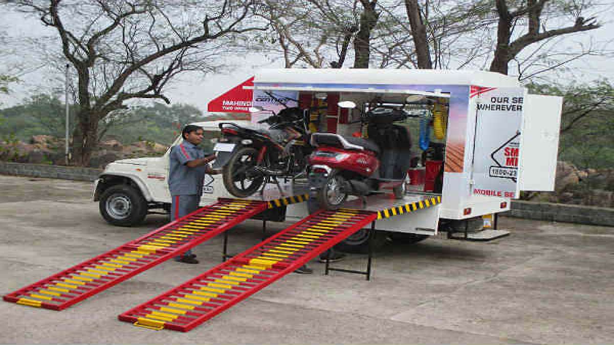 Mahindra Two Wheelers Organizes Week Long Free Service Camp In Flood ...