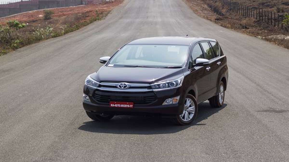 Toyota Innova Crysta Automatic Test Drive Review - DriveSpark Reviews