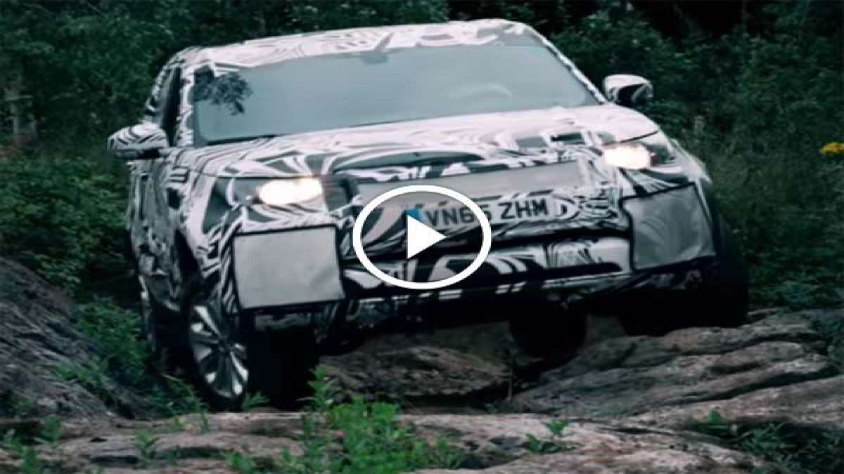 2017 Land Rover Discovery Shows Off Its Off-Road Capabilities ...