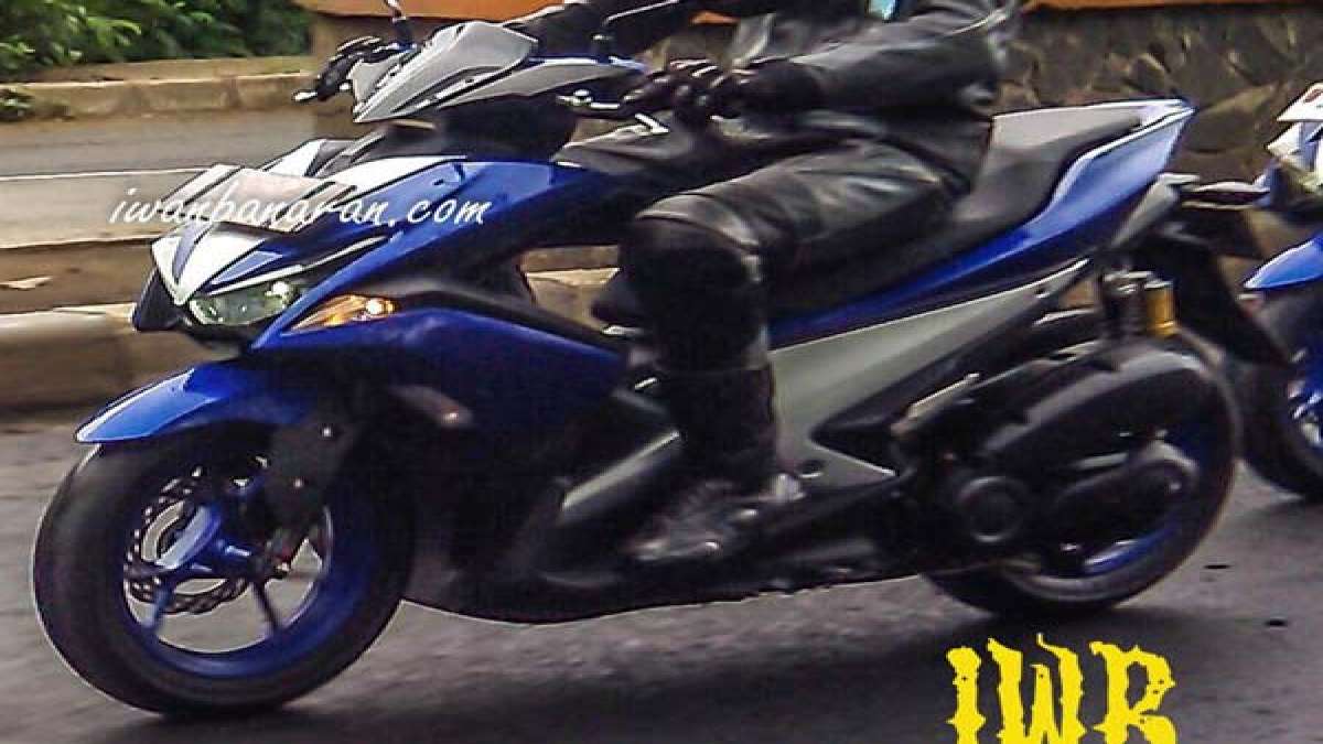 Spied: Yamaha NVX 150 Scooter - DriveSpark News