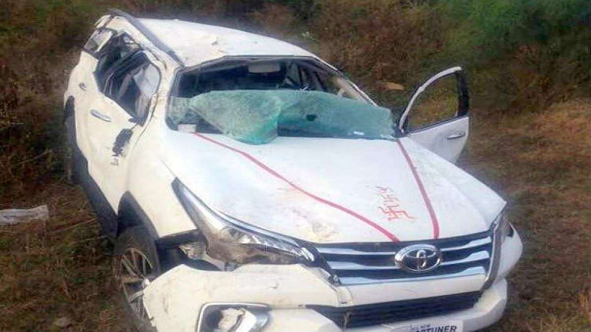 New Toyota Fortuner Crash Proves SUVs Safety Standards - DriveSpark News