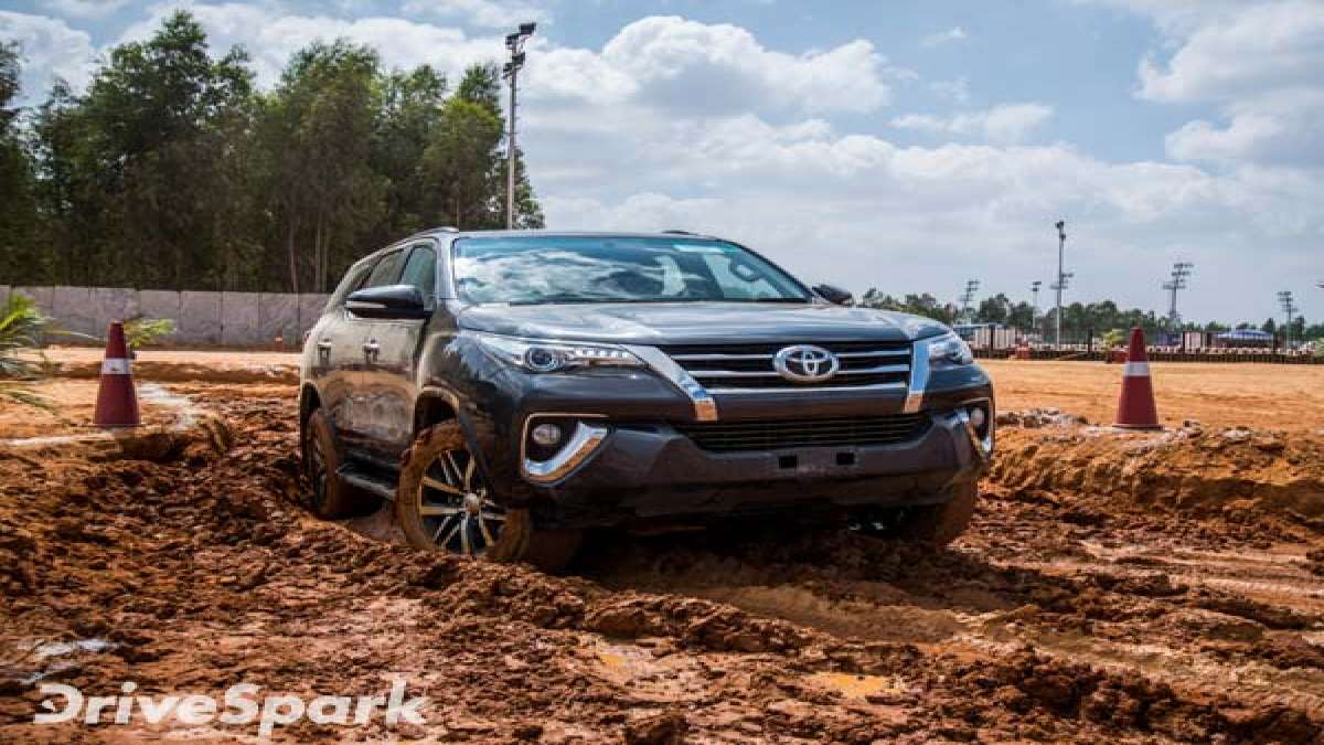 New Toyota Fortuner Off-Road Review - DriveSpark Reviews