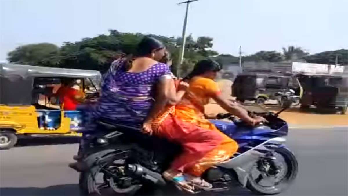 Three Women In Sarees Ride A Yamaha R15 - DriveSpark