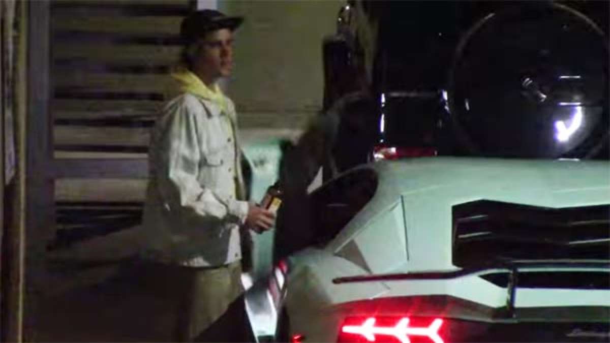 Justin Bieber Tries Hard To Turn His New Lamborghini — Video Of Bieber ...