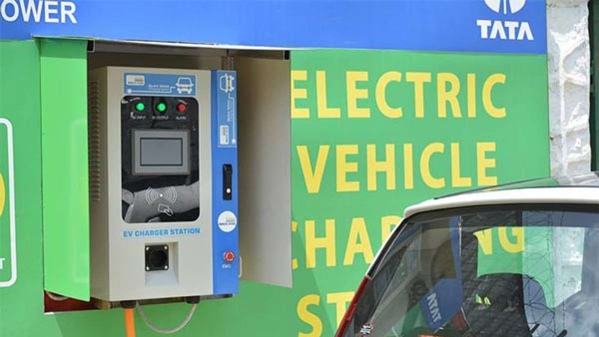 Tata AutoComp Signs MoU With Tellus Power Green For EV Charging ...