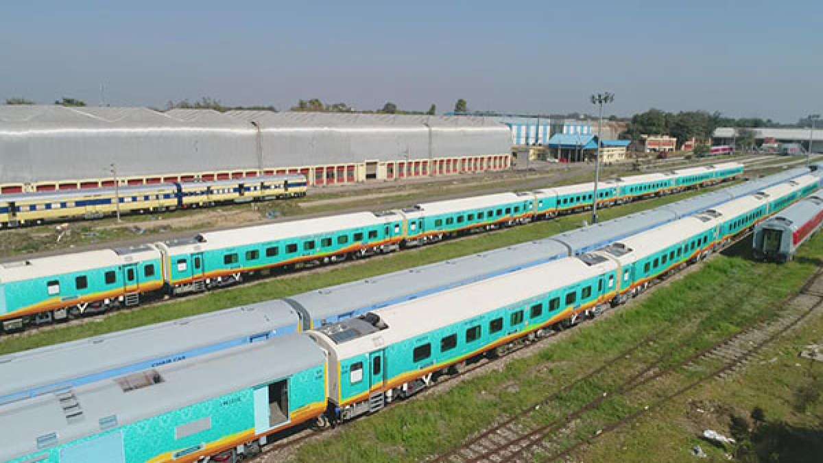 Indian Railways Trains’ Colour Codes: Each Colour Signifies A ...