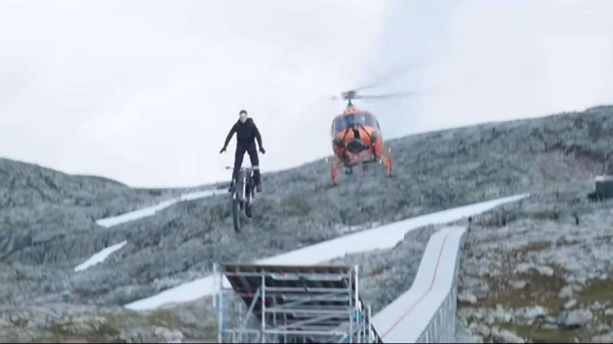 Tom Cruise Jumps A Bike Off A Cliff In The Biggest Stunt In The History ...