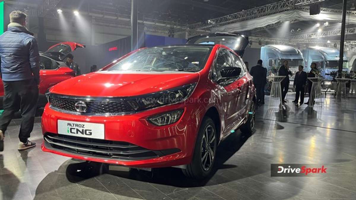 Auto Expo 2023: Tata Altroz CNG Showcased – Twin Cylinder Technology ...